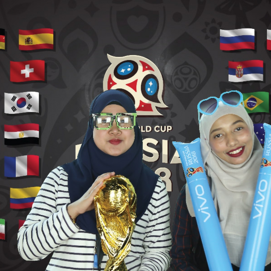 Green Screen Photobooth – TagBooth Photobooth | Kuala Lumpur Penang ...